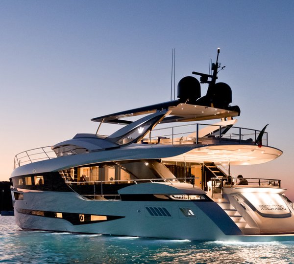 Dominator Shipyard, Dominator Yachts, Dominator Superyachts, Luxury ...